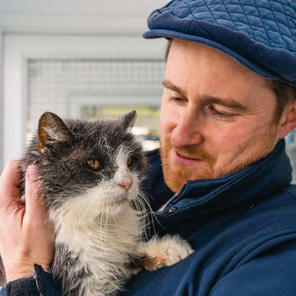 21-Year-Old Morag Ends Up in Shelter, Becomes Internet Sensation