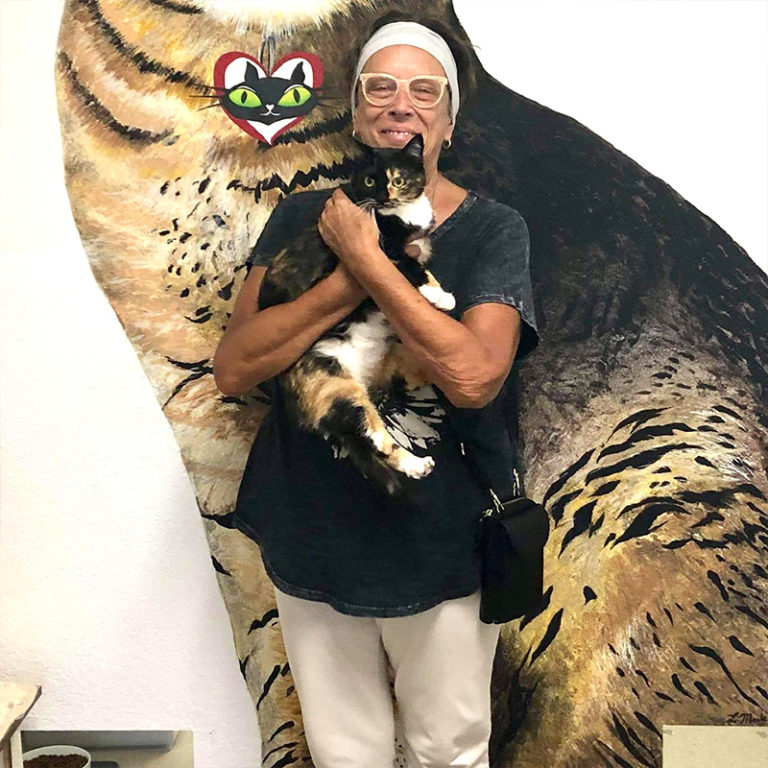 Carmela, the 'Celine Dion of Cats, ' Waits 463 Days to Find a Home