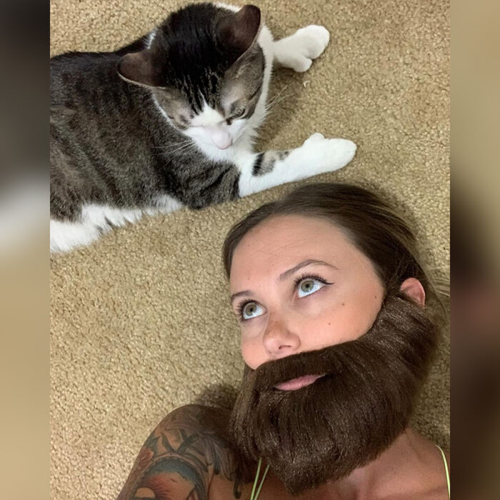 Cat Mom to Celebrate Nine Years of Being a Third Wheel to Her Rescued Cat Obsessed with Beards ...