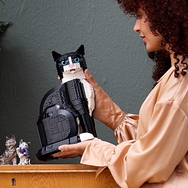Life-Size LEGO Cat Inspired By a Real-Life Feline Enjoys Sitting In The ...