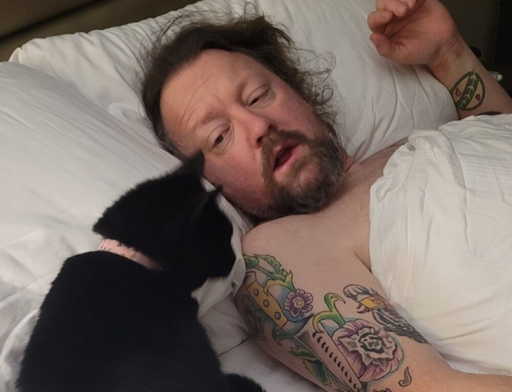 This Cat Named Valkyrie Has The Most Bizarre Human-Like Face - Cole ...